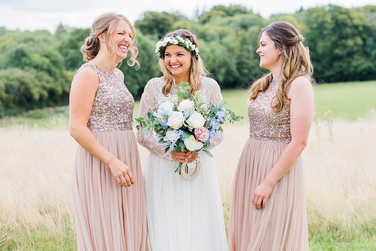 Marie & Nestor's romantic vintage tipi wedding - Fiesta Fields